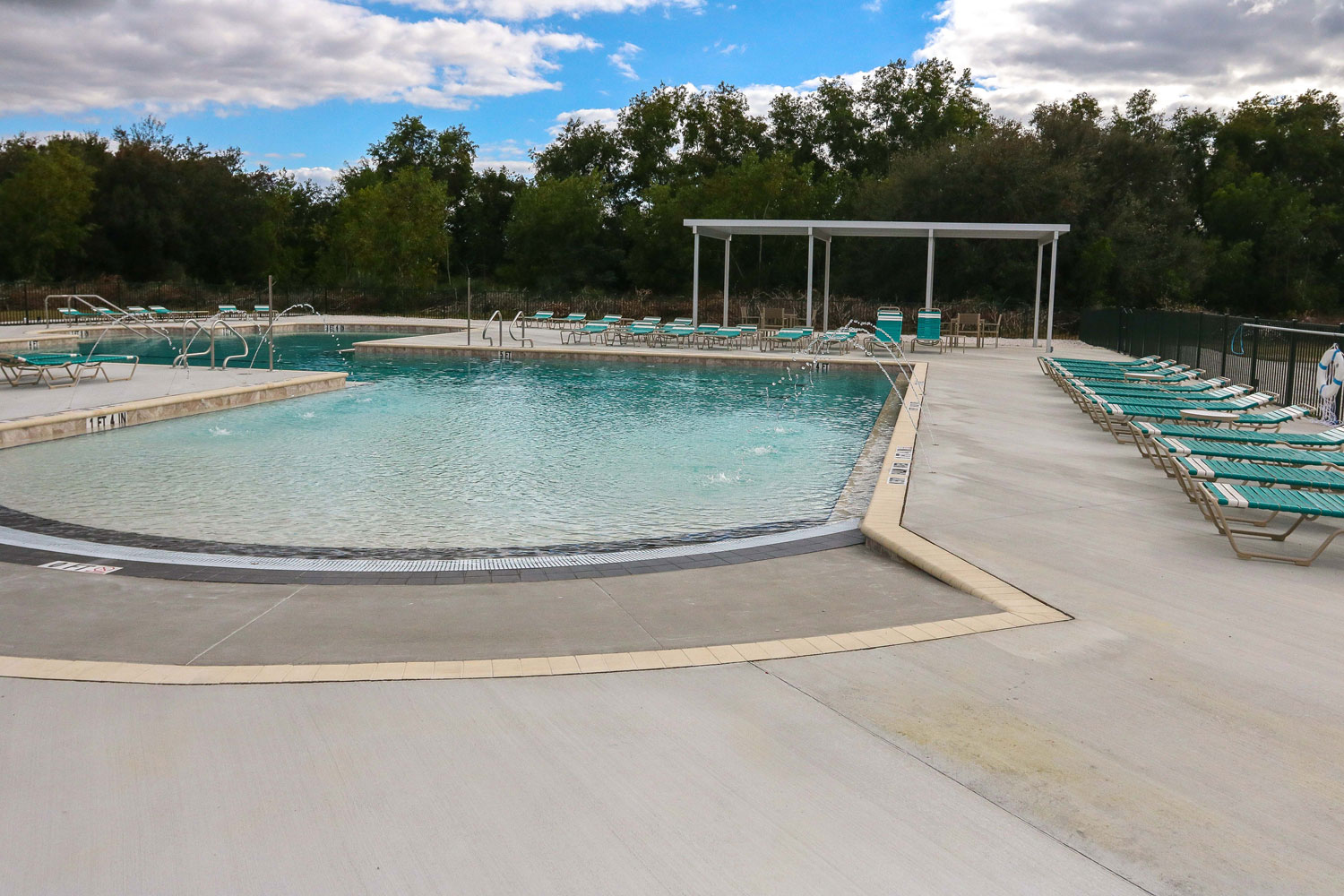 LightHouse Commons Pool | Housing | Florida SouthWestern State College