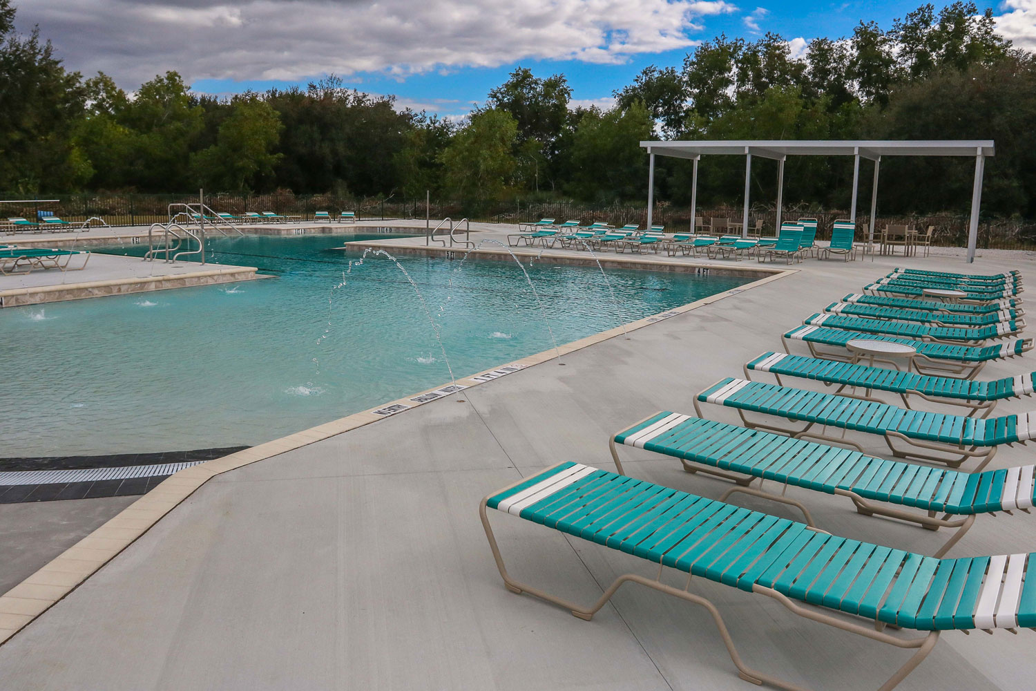 LightHouse Commons Pool | Housing | Florida SouthWestern State College